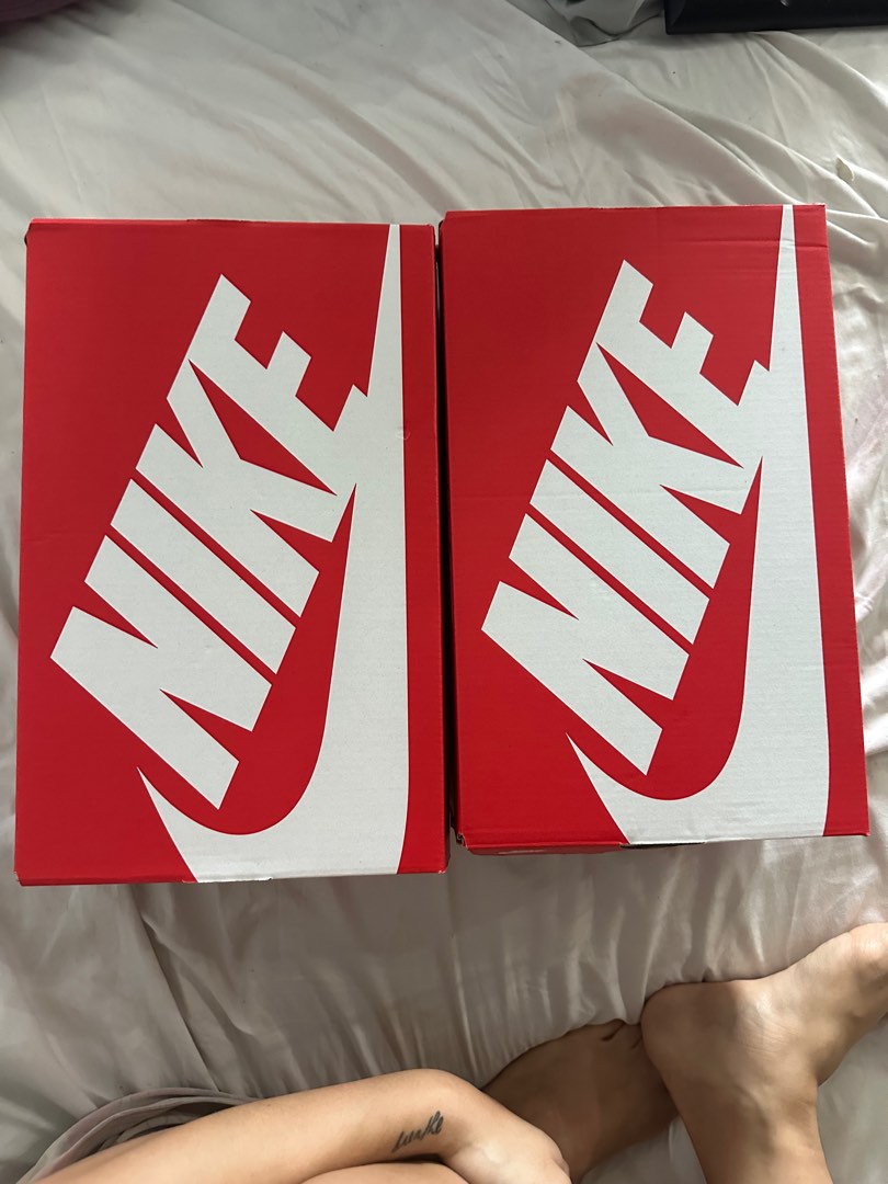 Original Nike Shoe Box Nike V2k Run, Women's Fashion, Footwear, Shoe ...