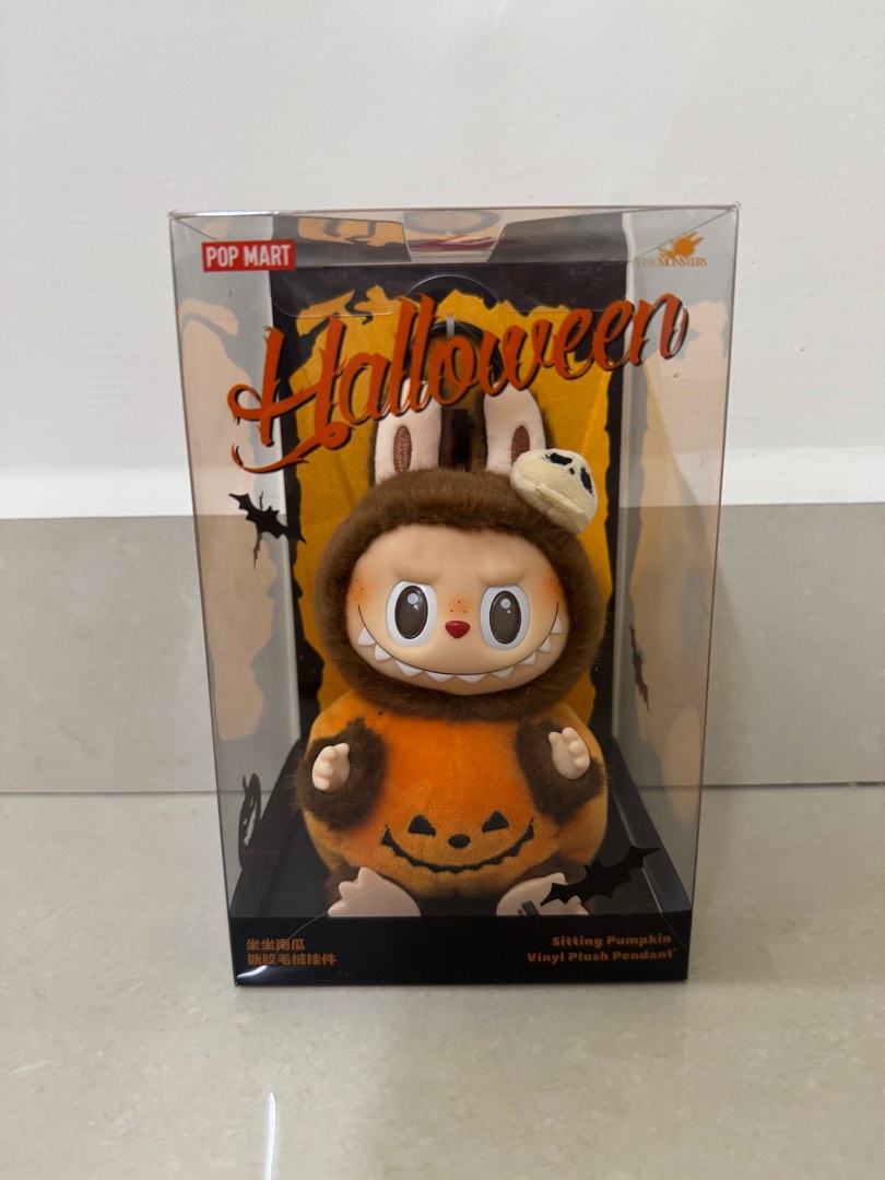 [POPMART] ORIGINAL LABUBU Sitting Pumpkin Vinyl Plush Pendant, Hobbies ...