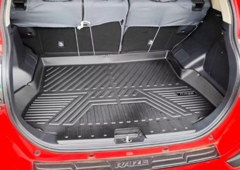 Pre-owned Toyota Raize Trunk Tray with Deep Dish Matting, Car Parts ...