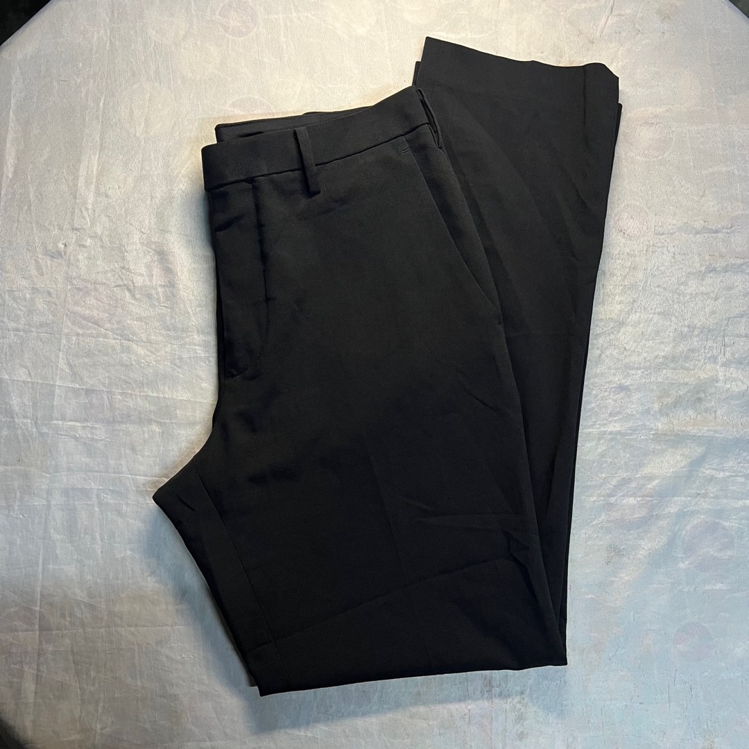 Uniqlo Miracle Air Pants, Men's Fashion, Bottoms, Trousers on Carousell