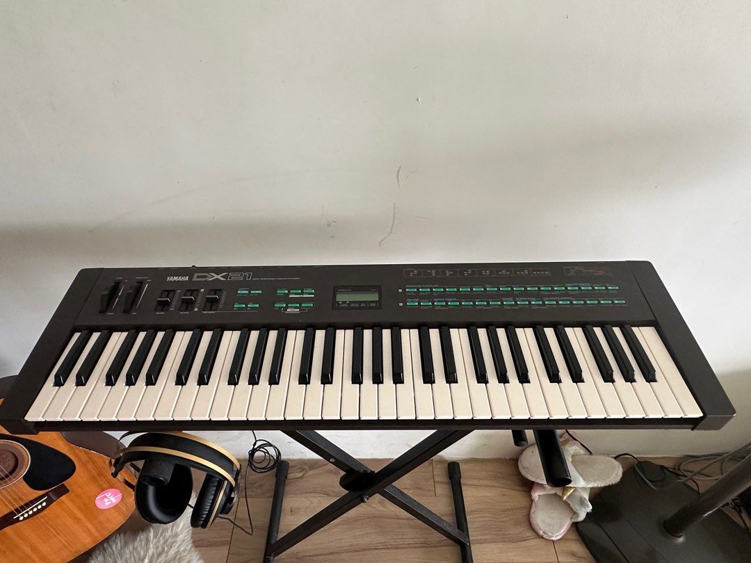 Yamaha DX21 Synthesizer, Hobbies & Toys, Music & Media, Musical ...