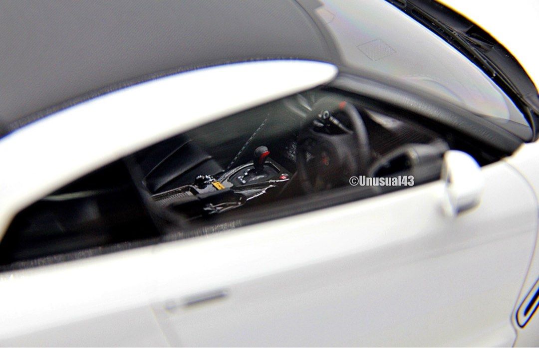 1/18 Make up Model Nissan R35 GTR T-Spec 2024 Brilliant White Pearl ...