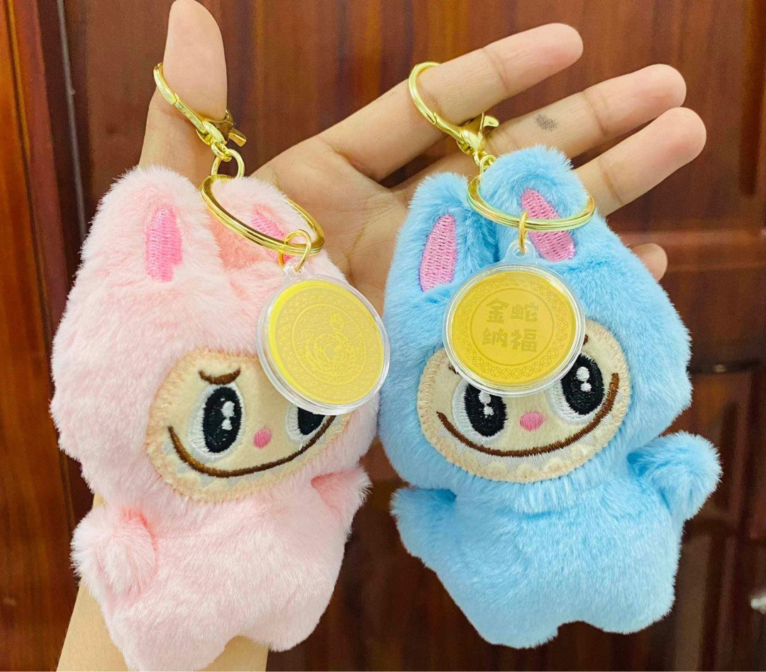 24k Labubu keychain on stock paunahan po, Hobbies & Toys, Memorabilia ...