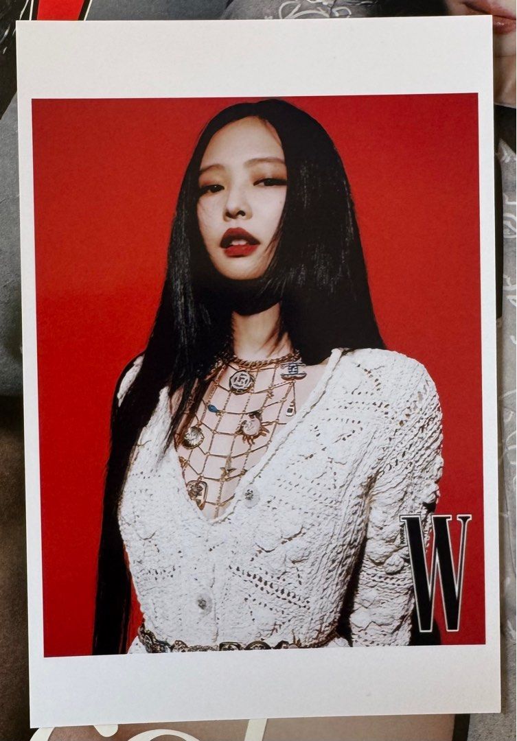 Blackpink Jennie - W Korea Vol. 11 Magazine (Nov 2024), Hobbies & Toys, Books & Magazines ...