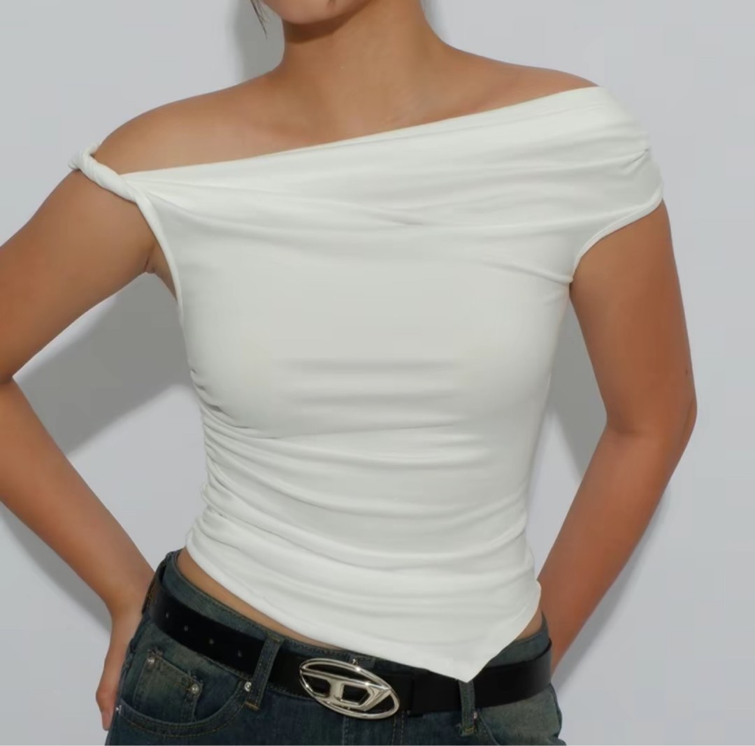 BSCO assymmetrical off shoulder top, Women's Fashion, Tops, Blouses on ...