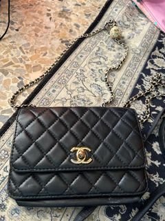 Chanel sling bag, Women's Fashion, Bags & Wallets, Cross-body Bags on ...