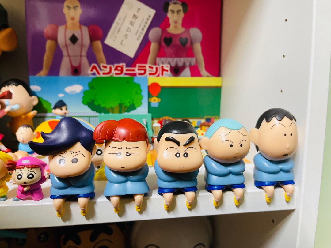 Crayon shin chan set sitting school uniform, Hobbies & Toys, Toys ...