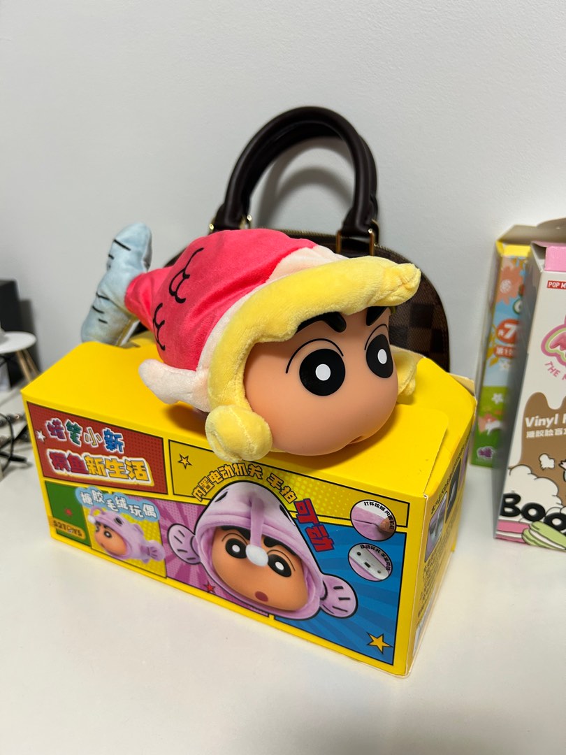 Crayon Shinchan la bi Xiao Xin collectable blind box floppy fish toy chargeable, Hobbies & Toys ...