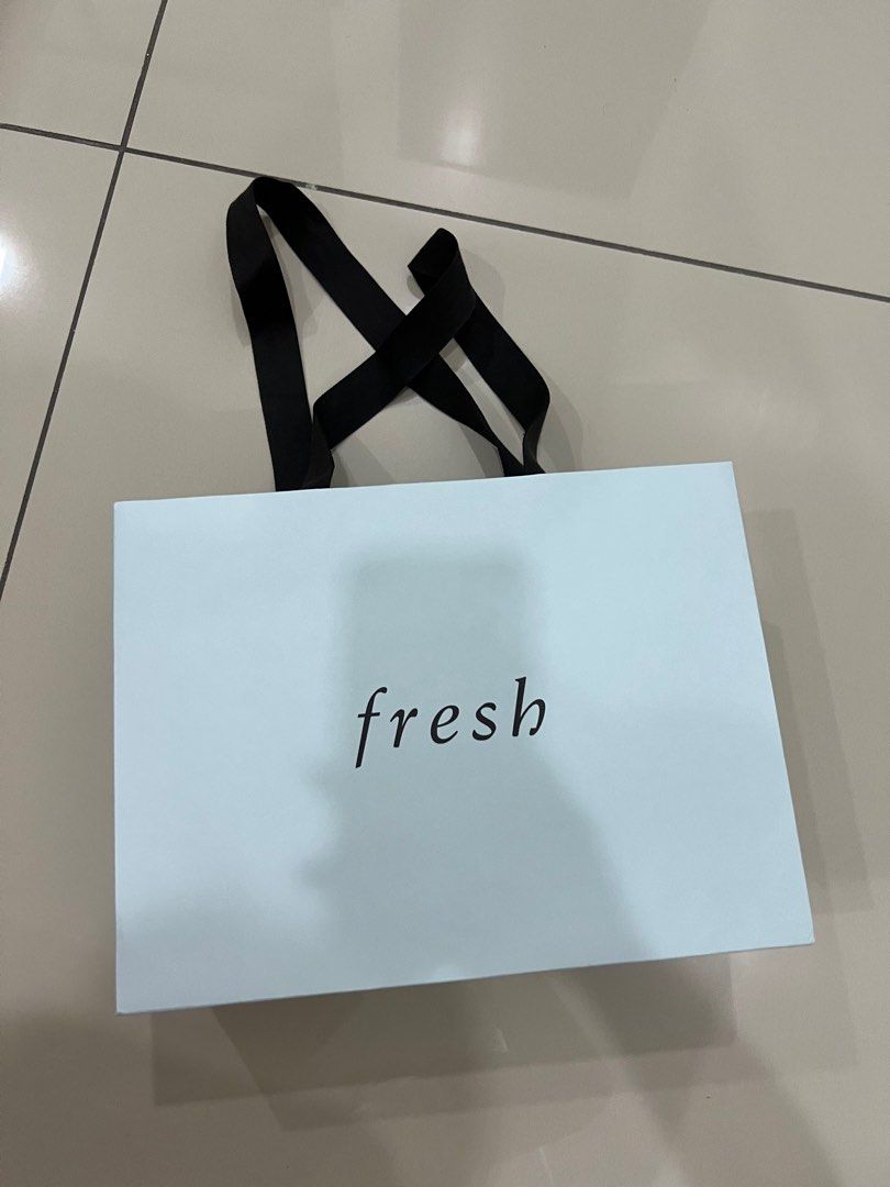 Fresh Gift Box Packaging Set (with wrapper, ribbon, paper tags, box, paper bag), Furniture ...