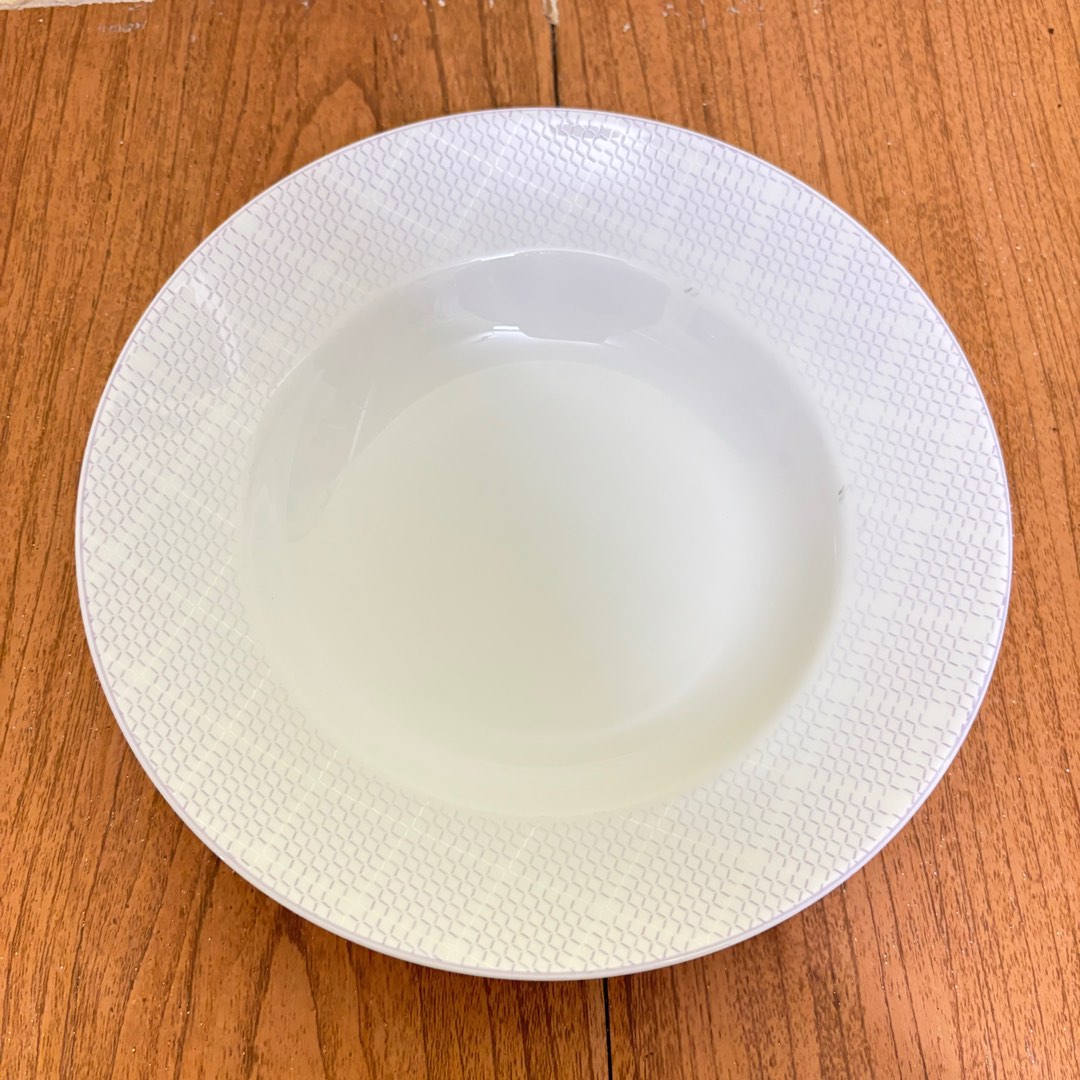 Hankook plate, Furniture & Home Living, Kitchenware & Tableware ...