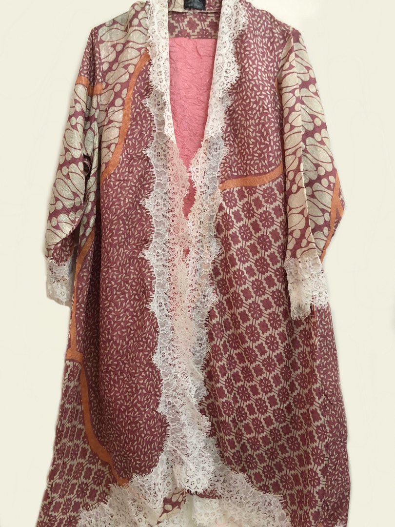 Kebaya raya & pario set, Women's Fashion, Muslimah Fashion, Baju Kurung ...