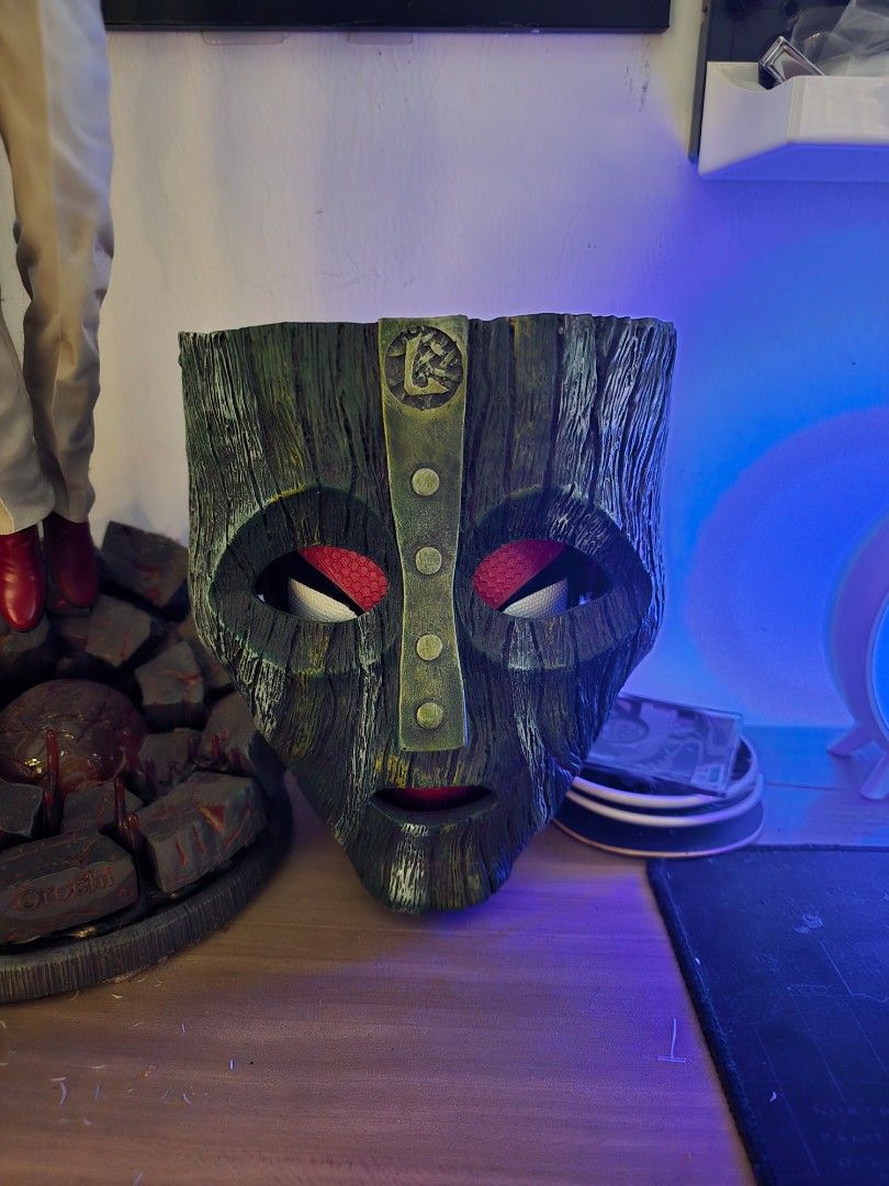 King Of Fighter (KOF) Resin Figure K' + The Mask Resin replica, Hobbies ...