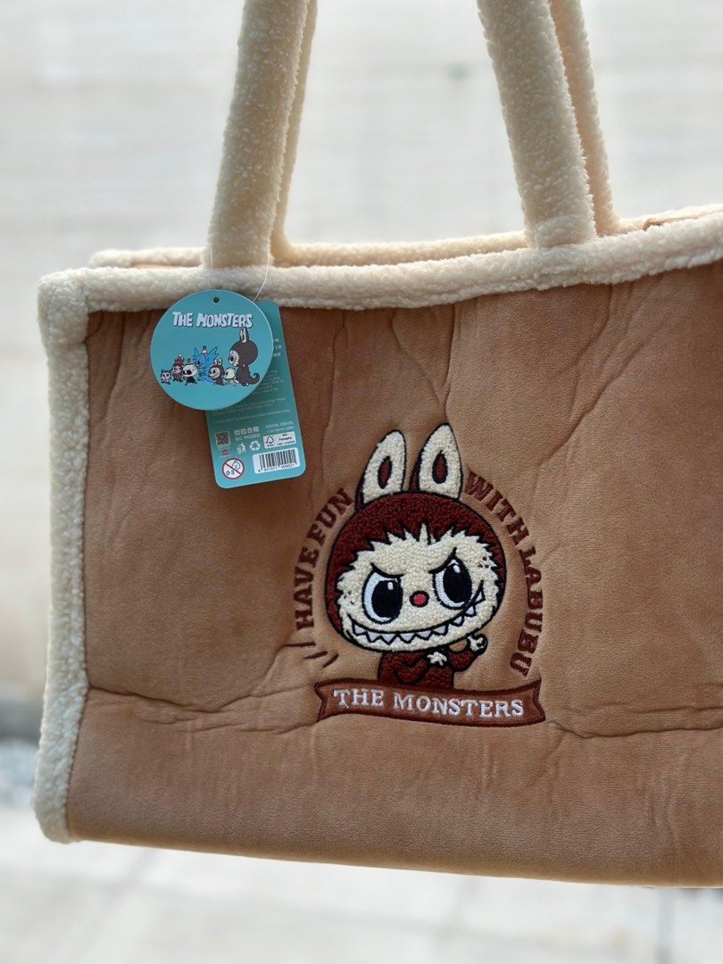 Labubu Bags New asli Pop Mart, Fesyen Wanita, Tas & Dompet di Carousell