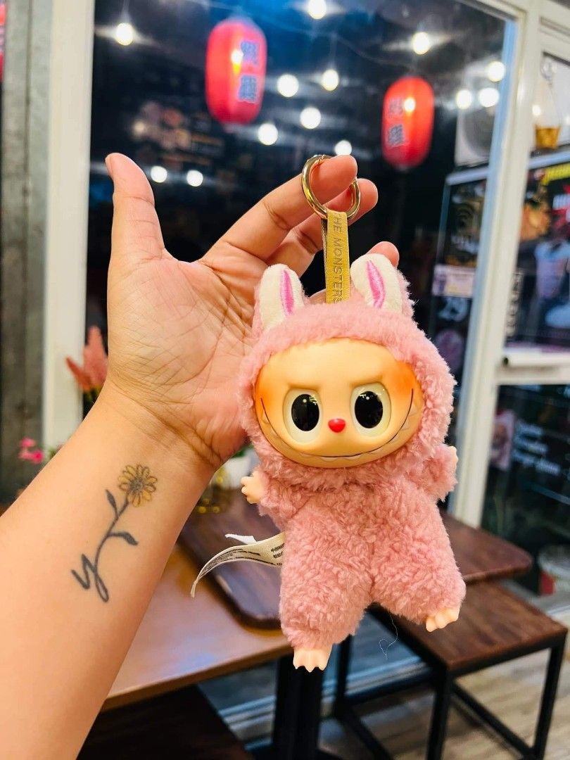 Labubu (budget meal), Hobbies & Toys, Memorabilia & Collectibles, Fan ...