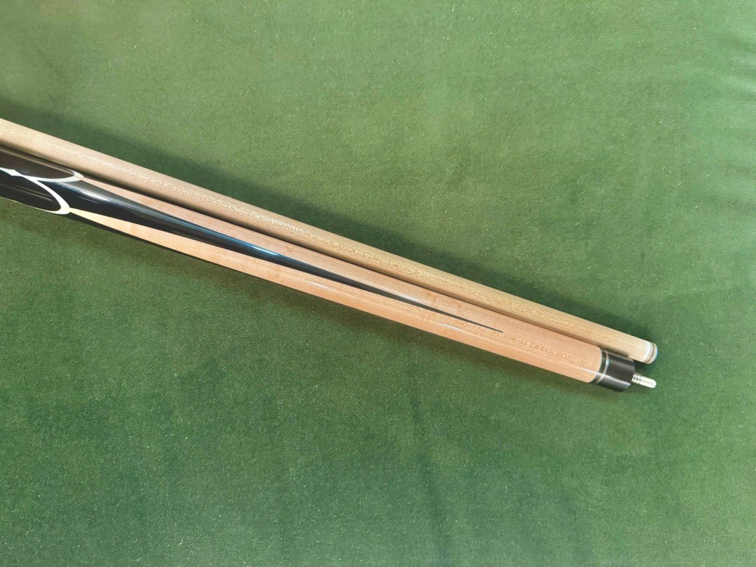 代售🎱撞球桿（Mezz日本MSP2郎中桿系列樣式楓木4插黑木）複合木 光把，握感緊密。, 體育器材, 運動與比賽用品, 球拍和球類運動在旋轉拍賣