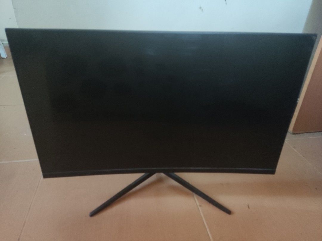 Monitor 24 inch curved & Razer kraken v3 x, Computers & Tech, Desktops ...