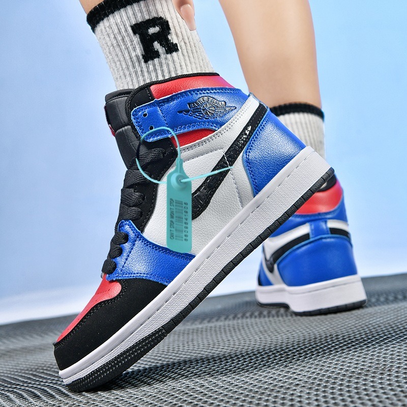 【正品特賣】Nike Air Force 1 AF1 AJ Size：36 - 47 AJ男鞋高幫情侶板鞋空軍一號DUNK黑白猫熊影子板休閒女運動鞋, 女裝, 鞋, 波鞋 - Carousell