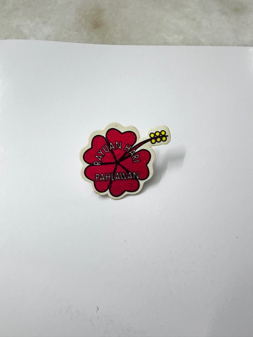 Rayuan Hari Pahlawan Bunga Raya Hibiscus Pin, Hobbies & Toys ...