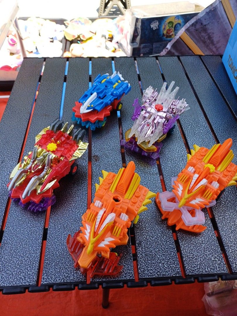 TAKARA TOMY battle blade, Hobbies & Toys, Toys & Games on Carousell