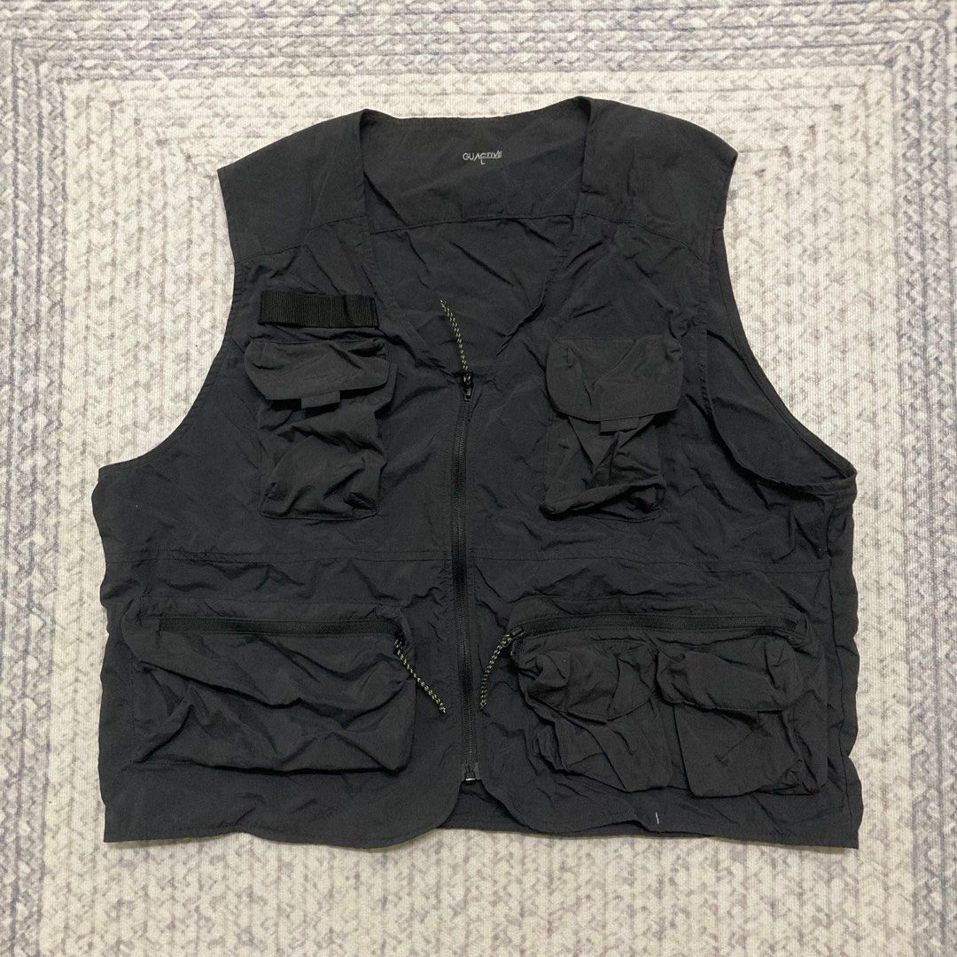 Uniqlo x GU Active Black Multipocket Tactical Vest, Men's Fashion ...