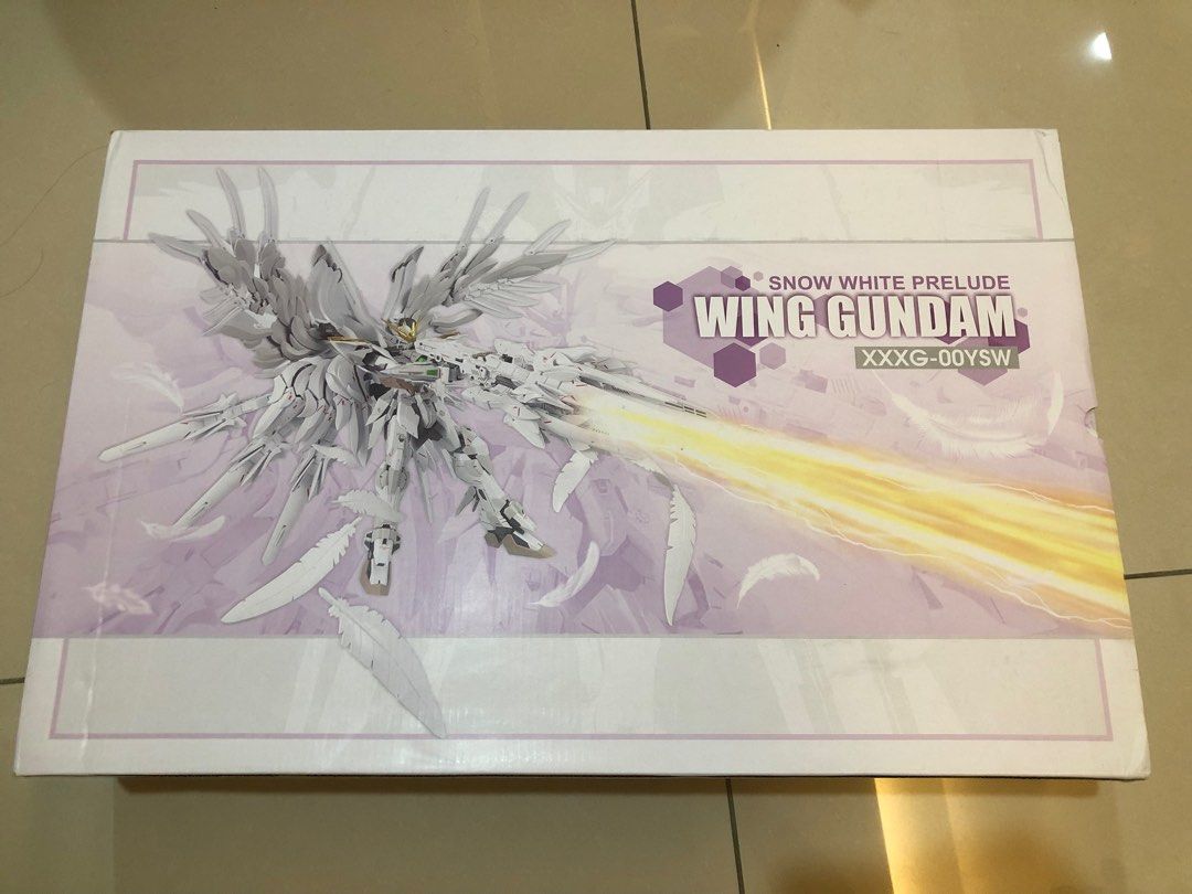 WTS Brand New Unassembled Supernova Gundam Wing Snow White, Hobbies ...