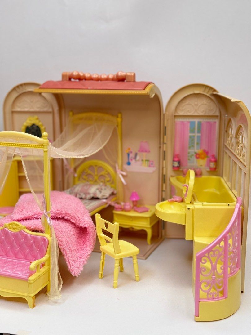 Barbie Bed and Bath carry house 1998(rare), Hobbies & Toys, Toys ...