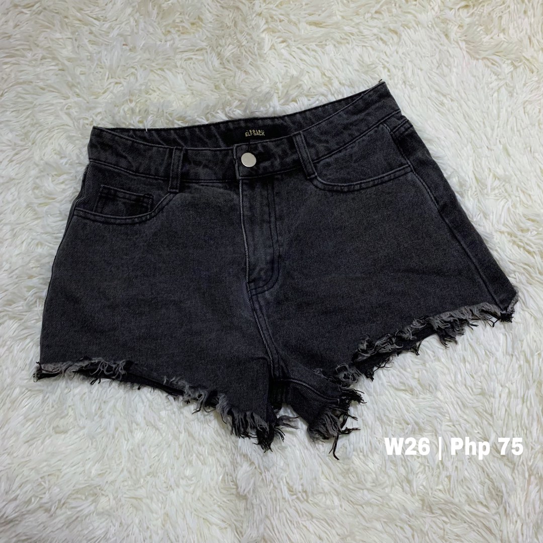 Black Maong Shorts, Women's Fashion, Bottoms, Shorts on Carousell