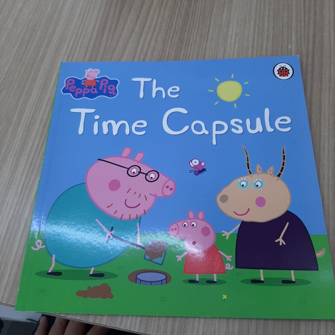 Buku peppa the time capsule, Buku & Alat Tulis, Buku Anak-Anak di Carousell