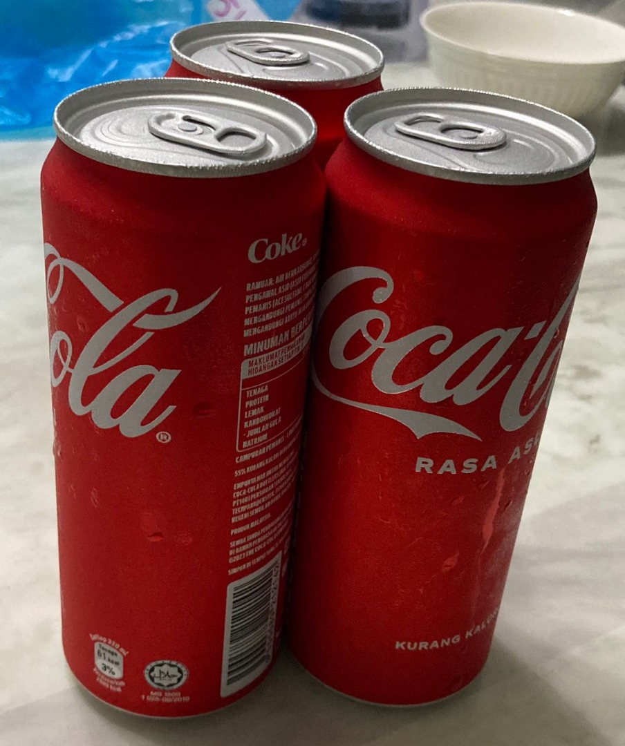 Coco Cola ( 4 brand new cans ), Food & Drinks, Beverages on Carousell