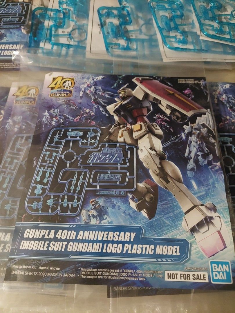 GUNPLA 40TH ANNIVERSARY [MOBILE SUIT RX-78 GUNDAM]LOGO PLASTIC MODEL ...