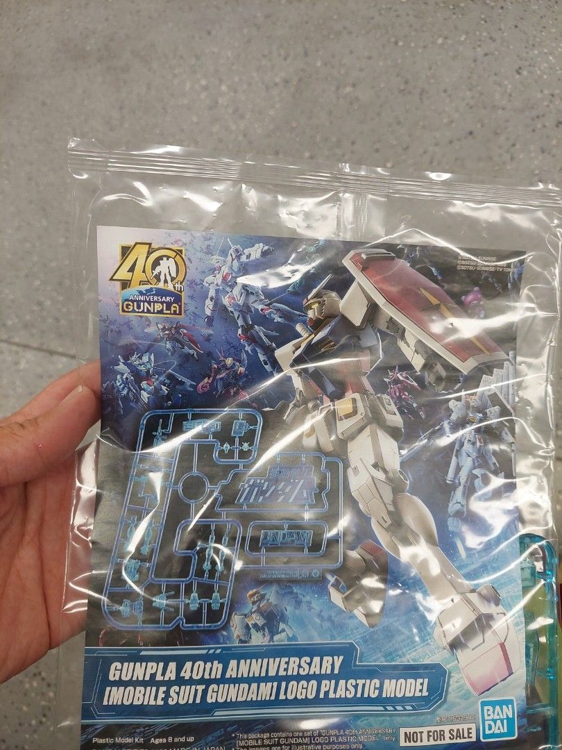 GUNPLA 40TH ANNIVERSARY [MOBILE SUIT RX-78 GUNDAM]LOGO PLASTIC MODEL ...