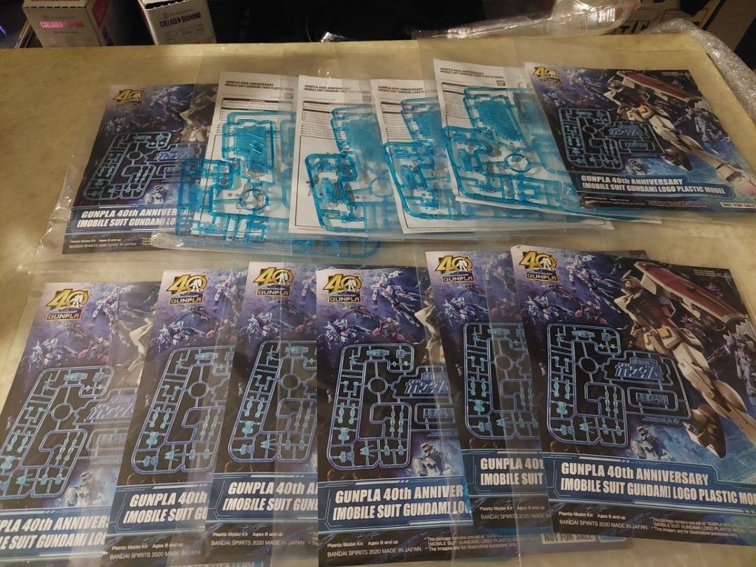 GUNPLA 40TH ANNIVERSARY [MOBILE SUIT RX-78 GUNDAM]LOGO PLASTIC MODEL ...