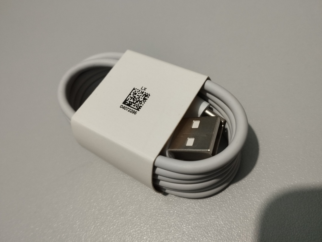 honor type C quick charge cable, 手提電話, 電話及其他裝置配件, 充電器及電線 - Carousell