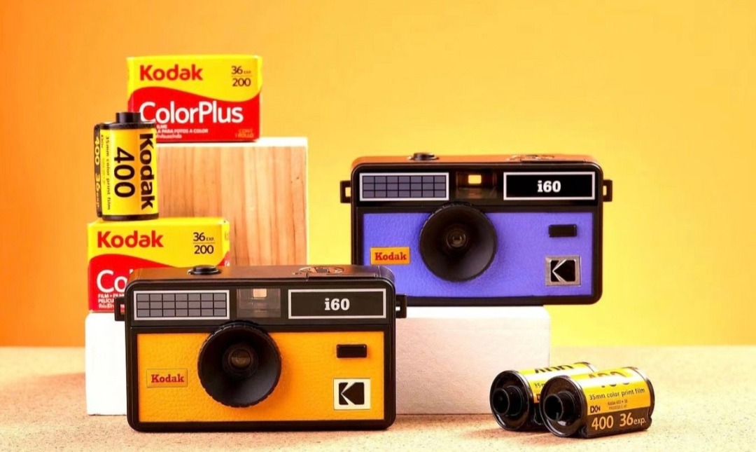 Kodak i60 Film Camera, Photography, Cameras on Carousell