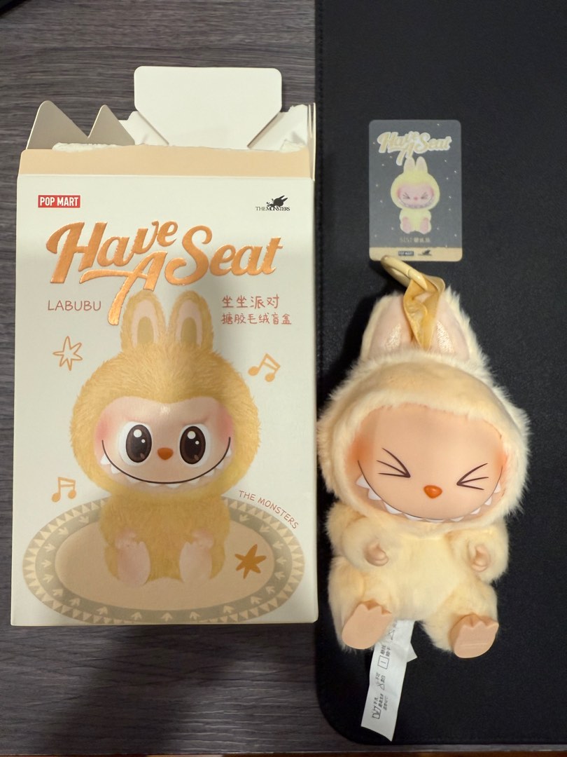 Labubu V2 Sisi AUTHENTIC, Hobbies & Toys, Toys & Games on Carousell