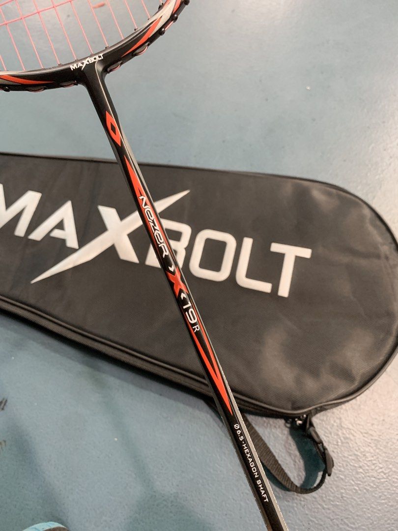 MAXBOLT Nezer X19 Badminton Racket RM100 (free bag), Sports Equipment ...