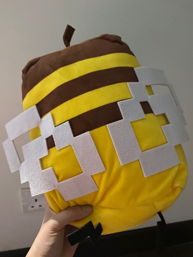 Minecraft bee plush, Hobbies & Toys, Toys & Games on Carousell
