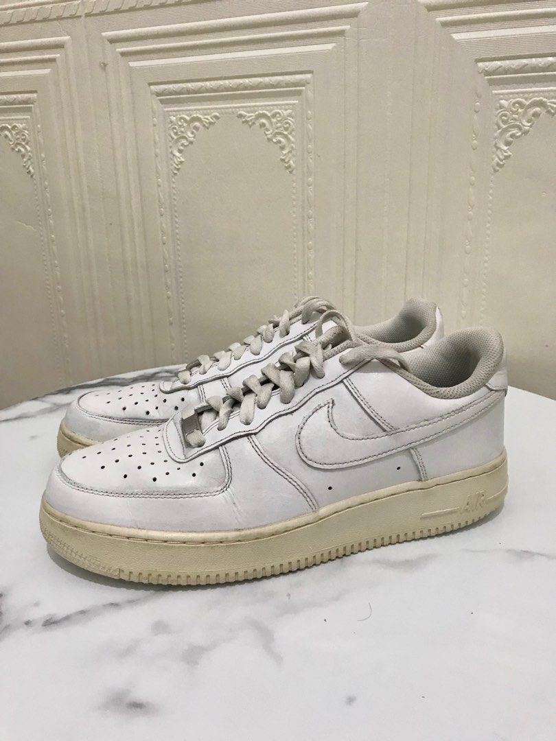 Nike Air Force 01 Mid Triple White Original Second Market, Fesyen Pria, Sepatu , Sneakers di ...