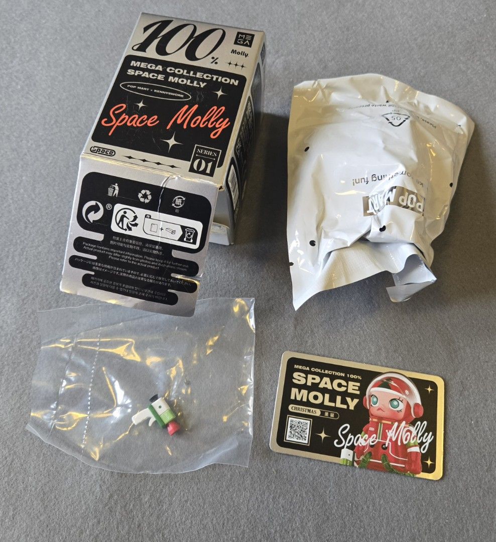 Popmart Space Molly Christmas, Hobbies & Toys, Collectibles ...