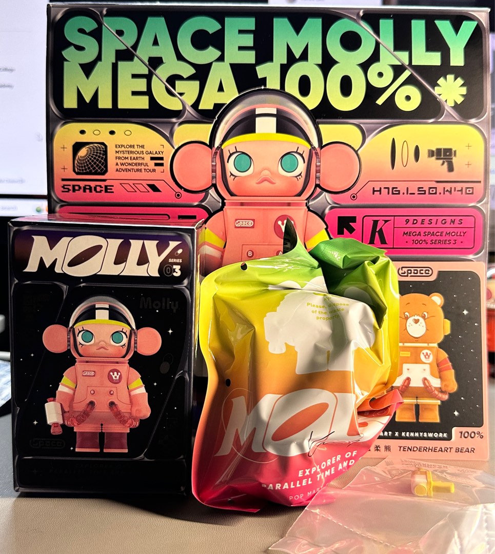 Space Molly 100% v3 Popmart, Hobbies & Toys, Toys & Games on Carousell