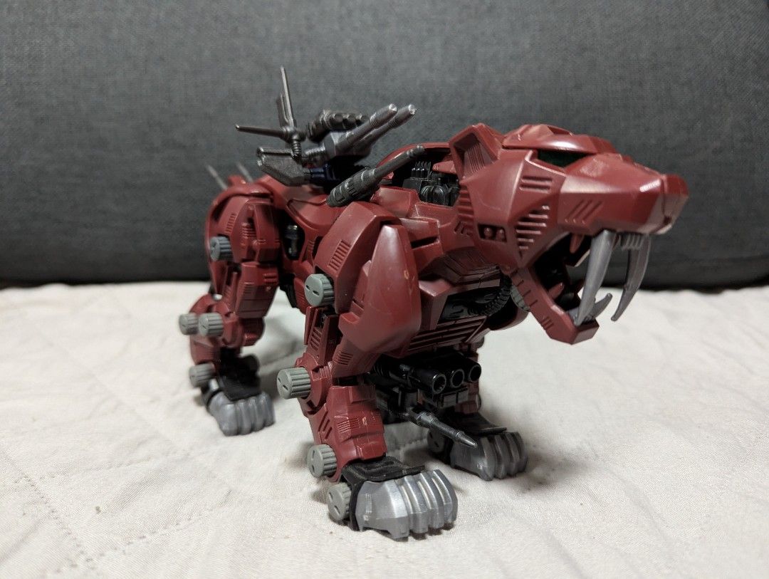 Tomy Zoids - Saber Tiger, Hobbies & Toys, Toys & Games on Carousell