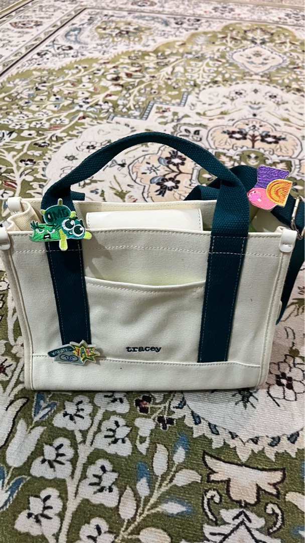 Tracey Disney, Women's Fashion, Bags & Wallets, Shoulder Bags on Carousell