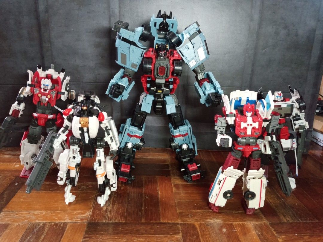 Transformers Defensor, Hobbies & Toys, Toys & Games on Carousell