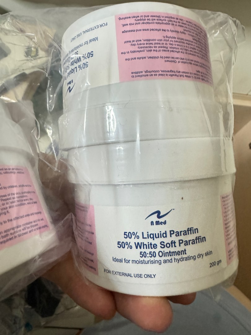 50% Liquid paraffin 50%White Soft paraffin ointment, 美容＆個人護理, 健康及美容 ...