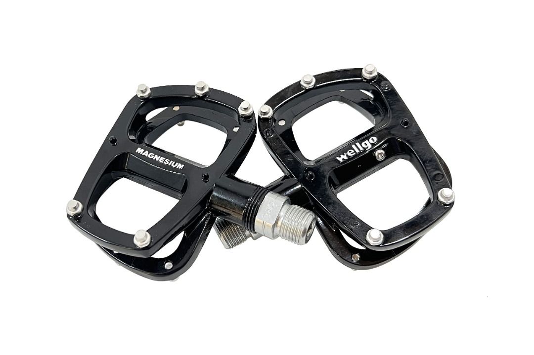 全新盒裝 維格 Wellgo R146 鎂合金 CNC 輕量 可注油 船型 踏板/腳蹬/腳踏, 體育器材, 自行車及配件, 單車在旋轉拍賣