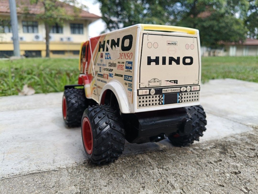 Asahi hino RC 1/25, Hobbies & Toys, Toys & Games on Carousell