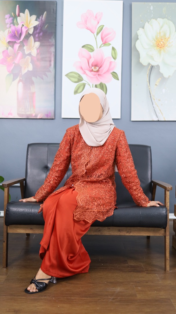 Baju raya brick orange, Women's Fashion, Muslimah Fashion, Baju Kurung & sets on Carousell