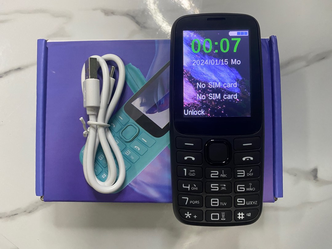 C99 4G Telephone dual sim cards slot with torchlight, Mobile Phones ...