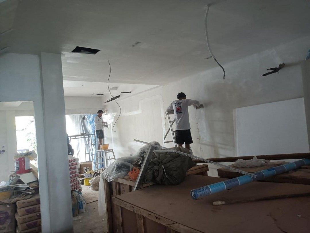Ceiling and wall plastering service/Cheap plastering service/Toilet ...