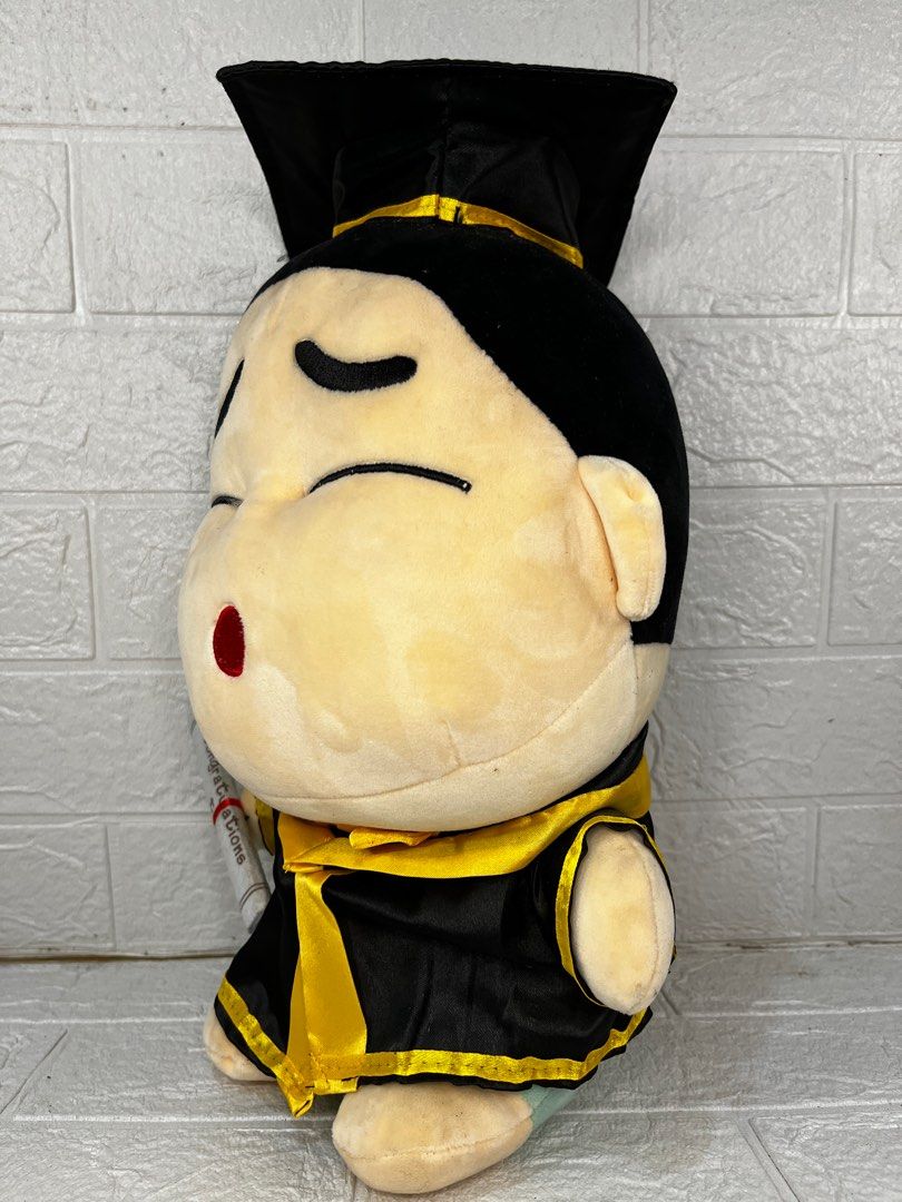 Crayon Shin Chan x Shinchan in Toga Graduation x Graduate Mallow Type ...